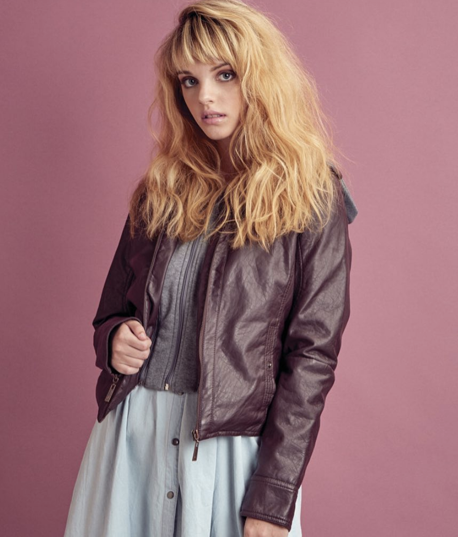 The Dos and Don’ts of Submitting Your Modeling Photos - Barbizon Insider